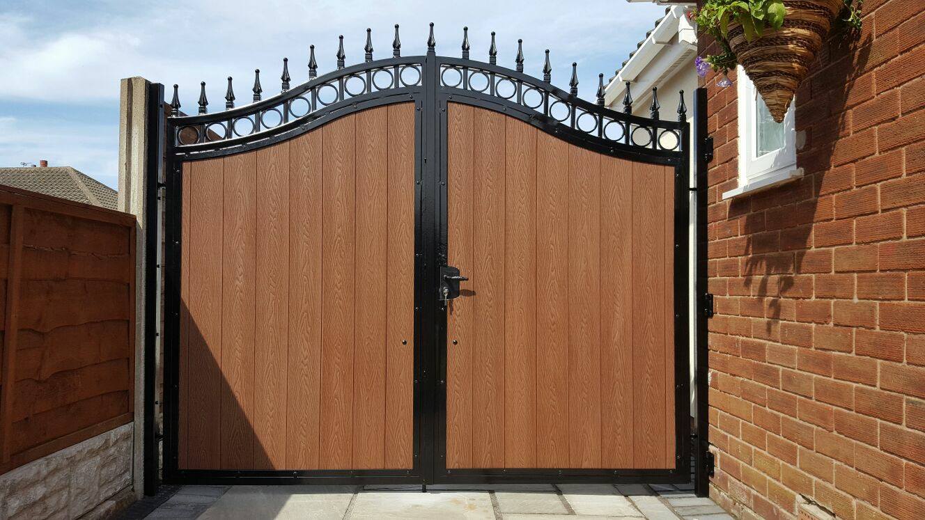 Composite Infilled Gates – Steelcraft Gates Ltd